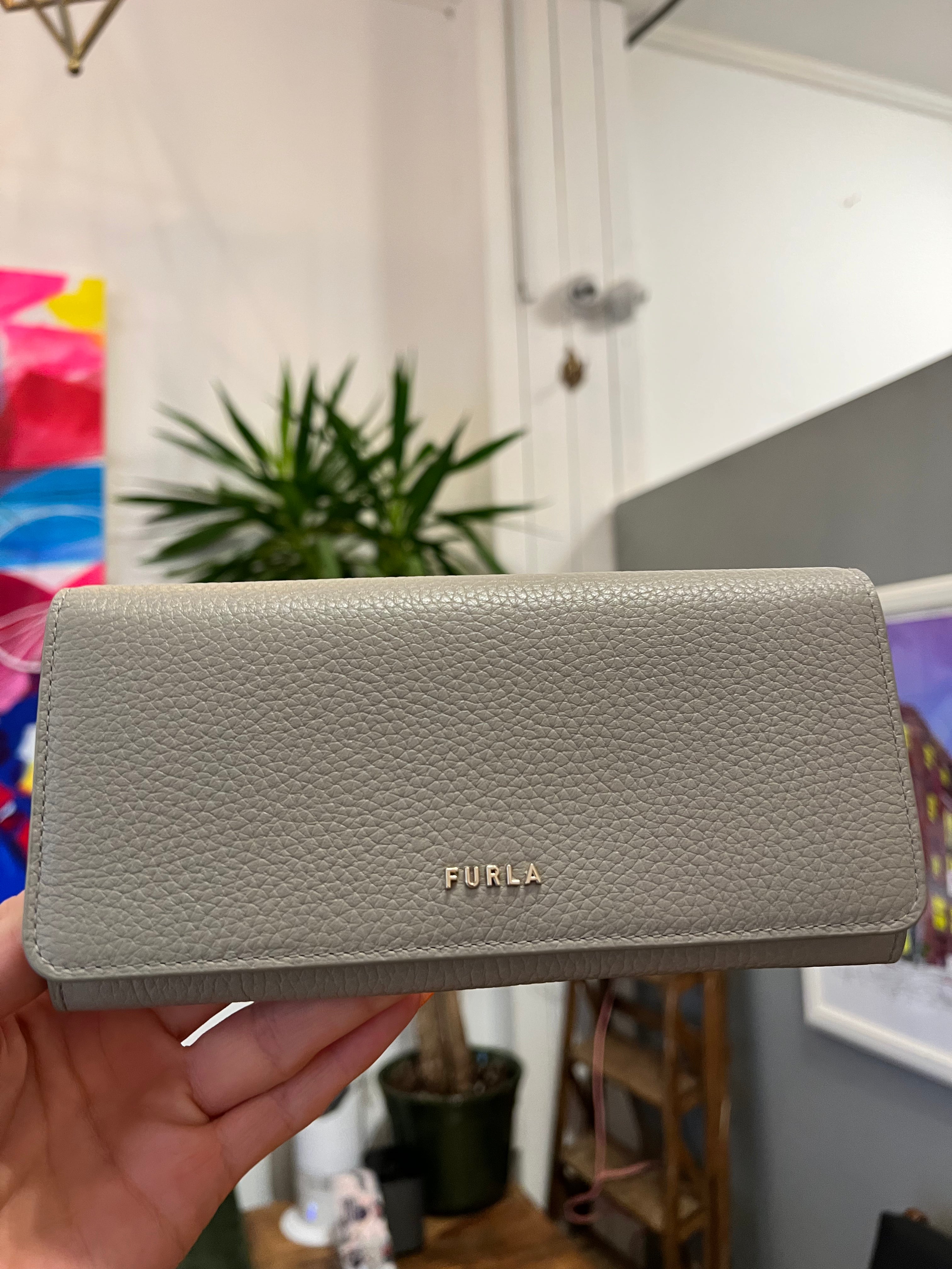 Furla Grey Wallet – Siopaella Designer Exchange