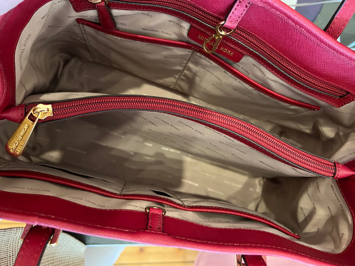 Michael Kors Red Handbag – Siopaella Designer Exchange