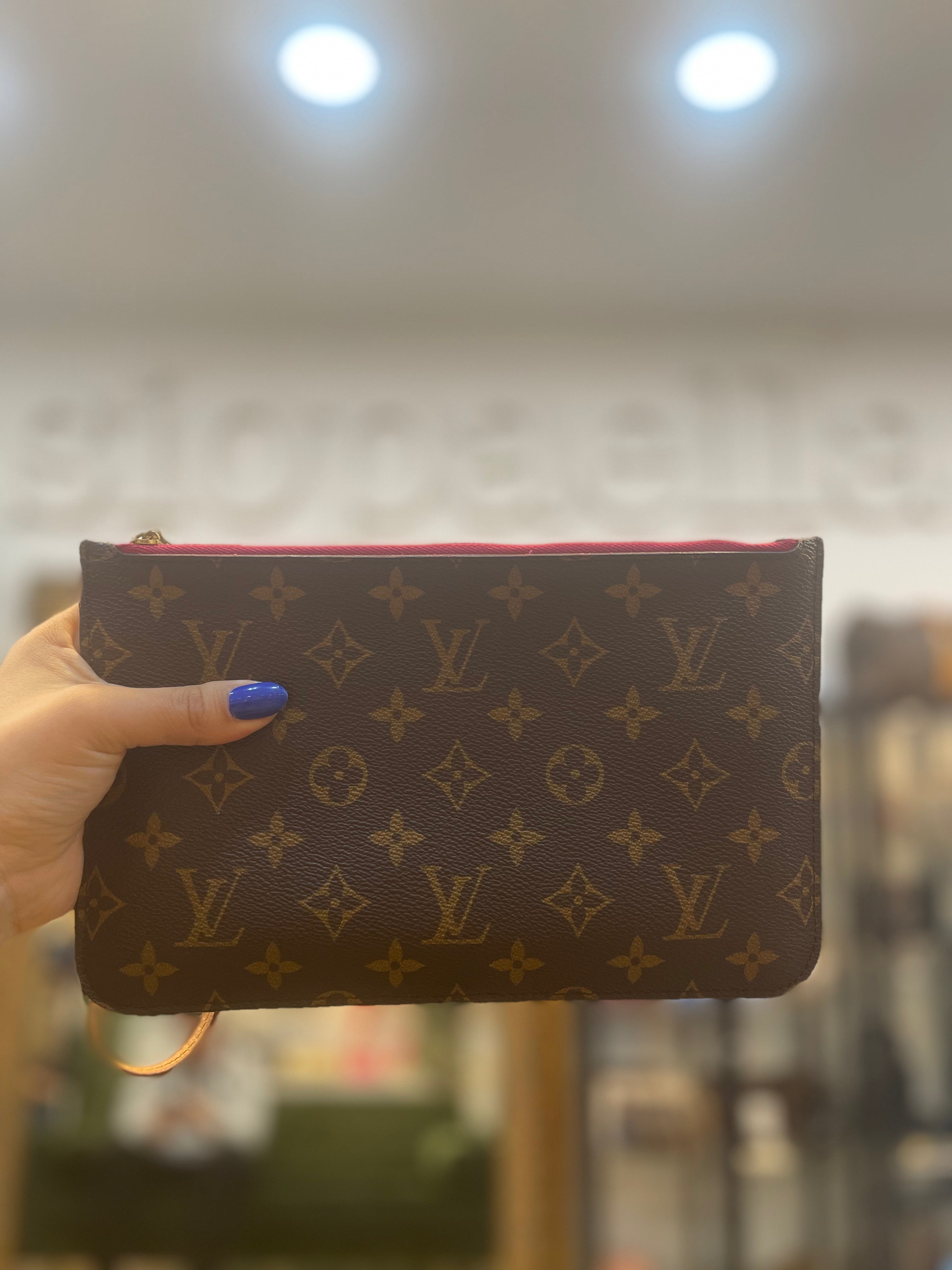 Louis Vuitton Monogram Pochette – Siopaella Designer Exchange