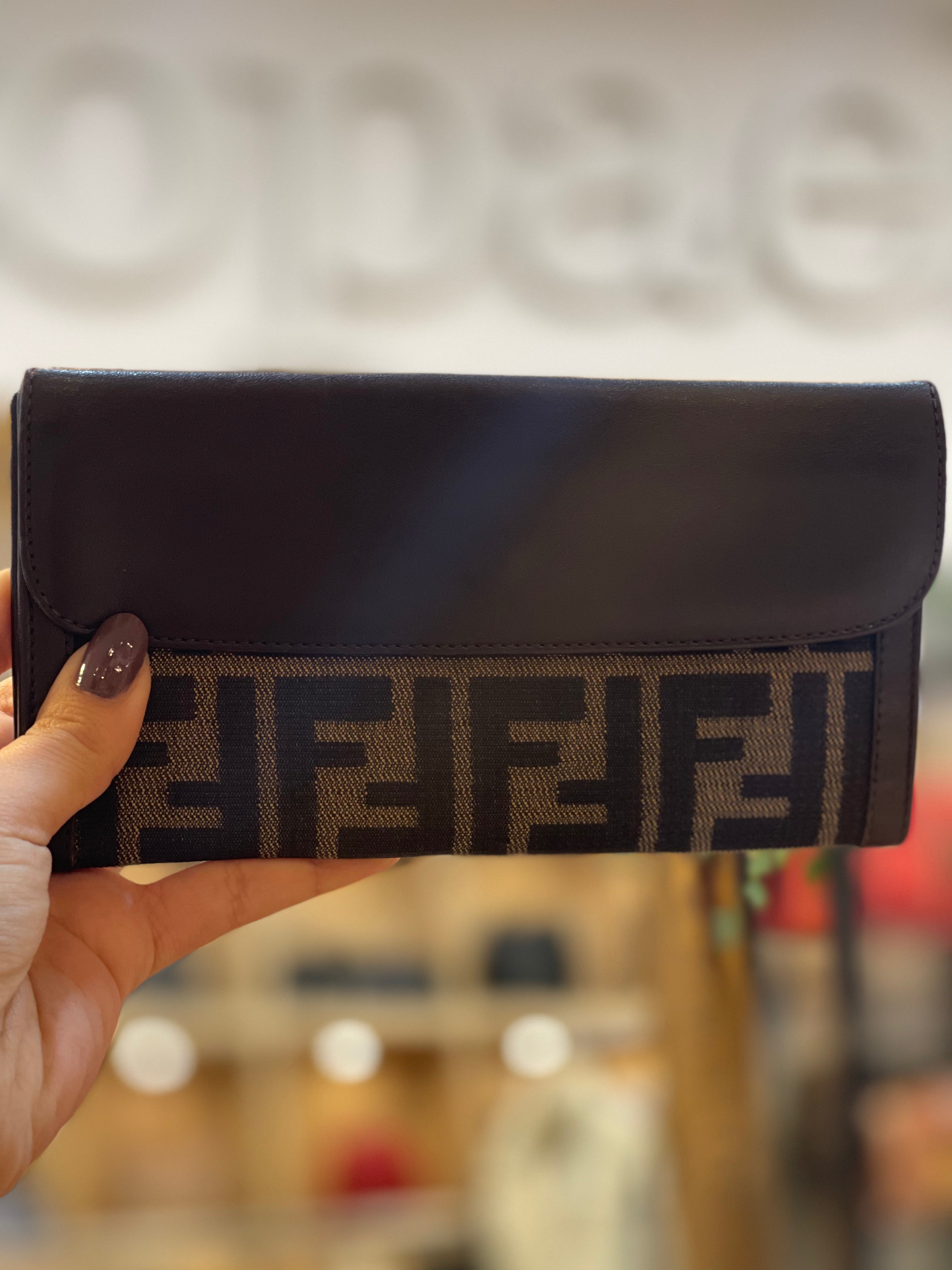 Fendi Canvas/ Leather Monogram Vintage Wallet – Siopaella Designer Exchange